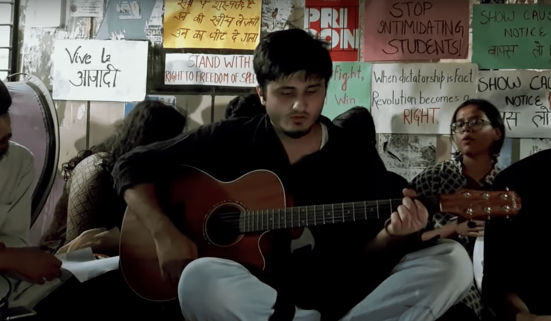 Sounds of the world : "Hum Dekhenge", voice of two countries - #AuxSons